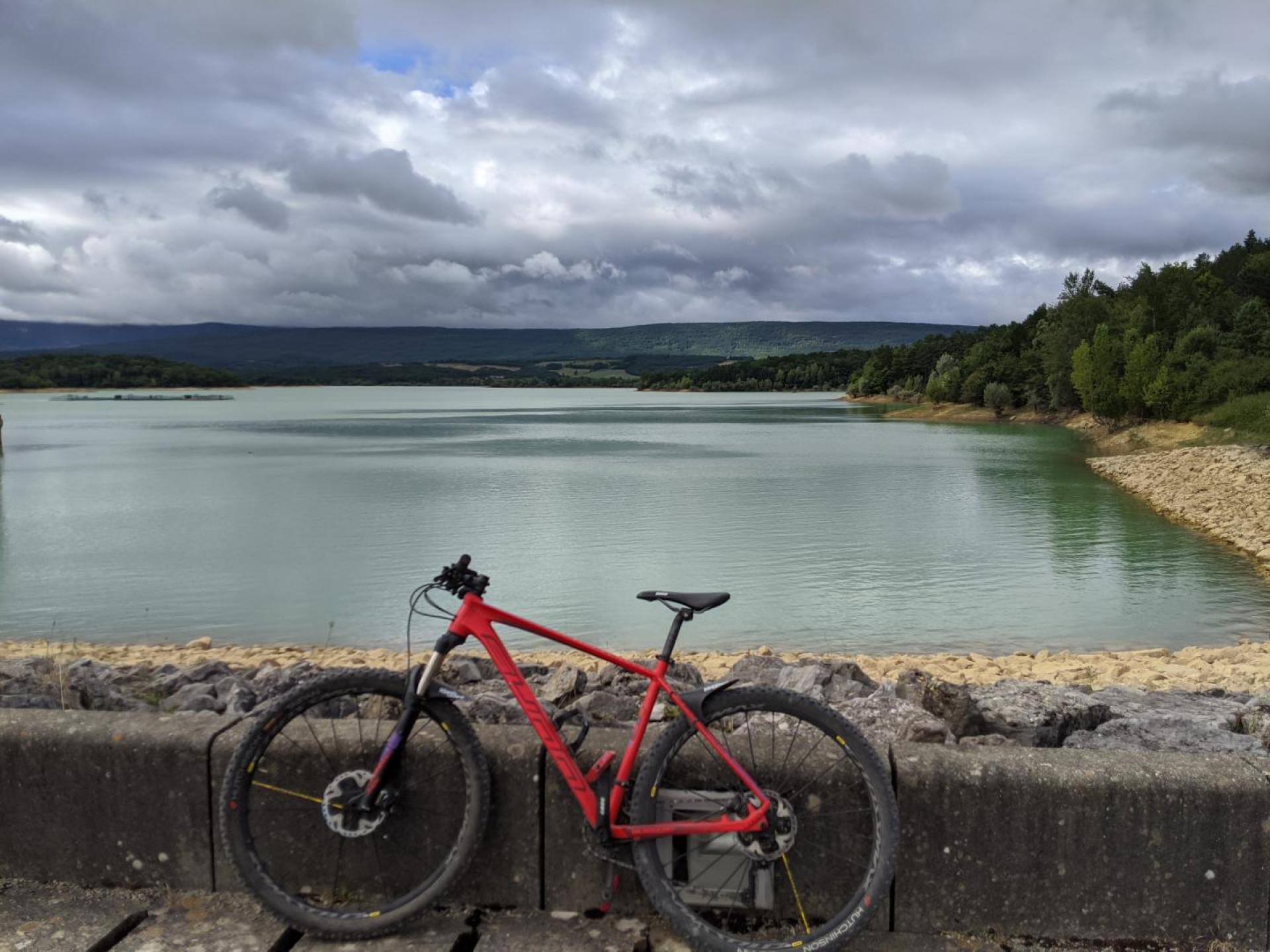 Lac de Montbel en hiver | Site Officiel de l'Office de Tourisme des ...